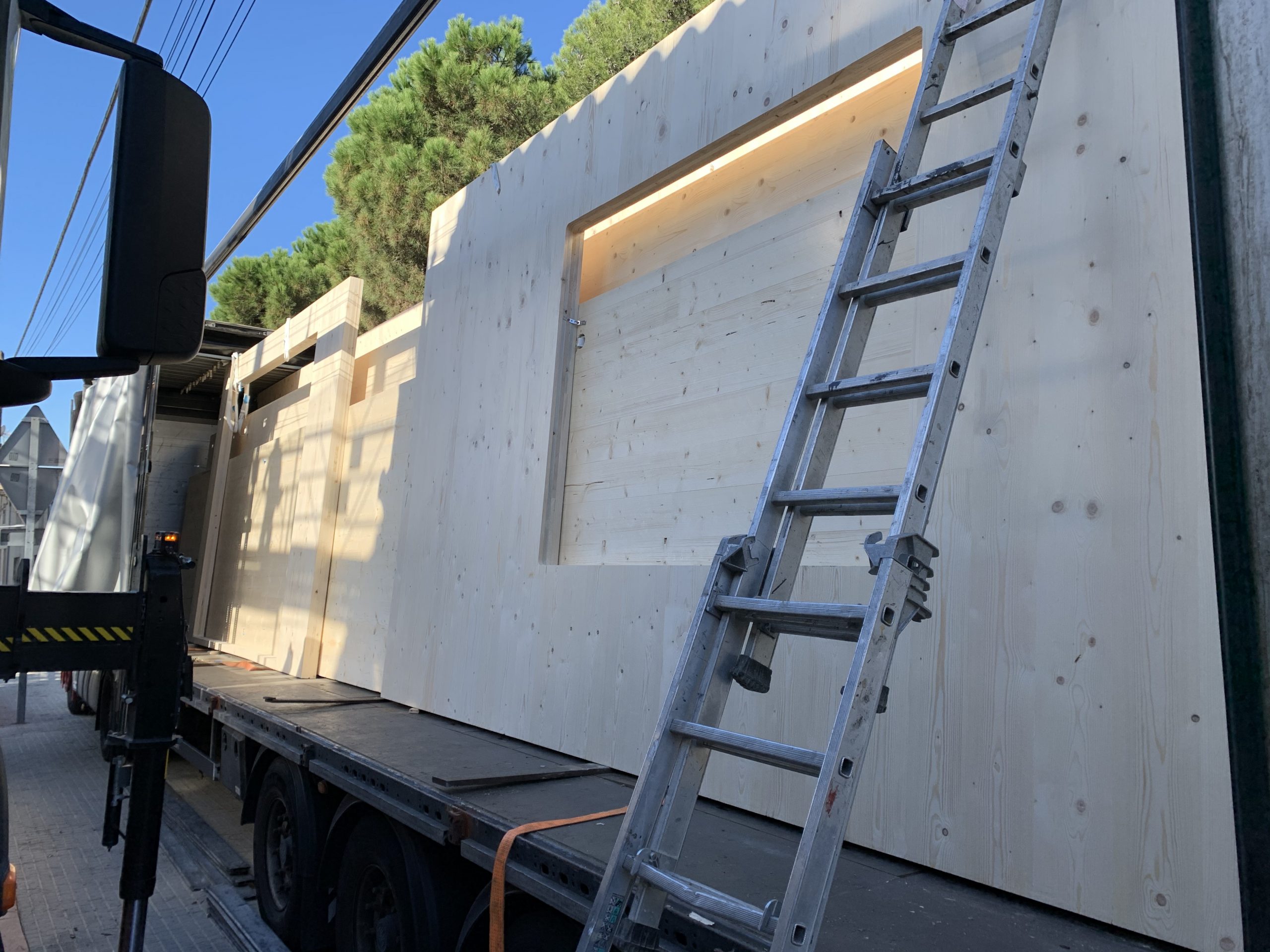 Learn about cross laminated wood (CLT) - Pallars Fustes